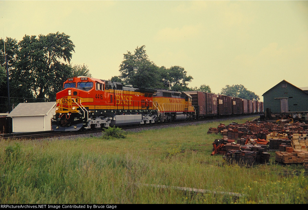 BNSF 4416